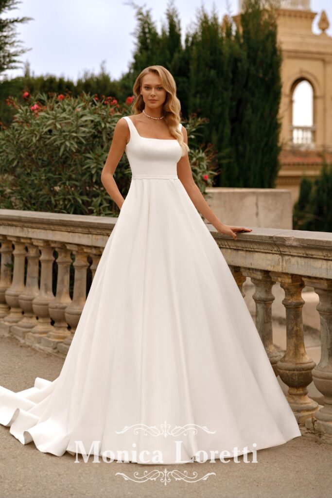 Monica Loretti 8275 - Wedding Wonderland