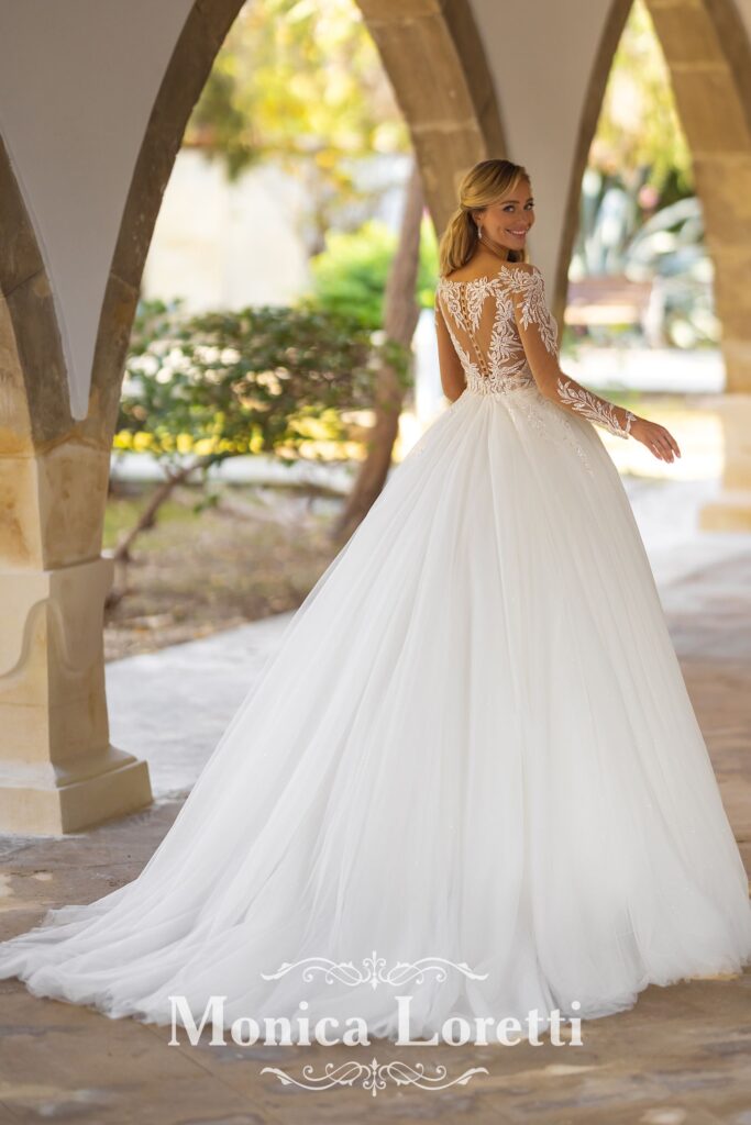 Monica Loretti 8291 - Wedding Wonderland